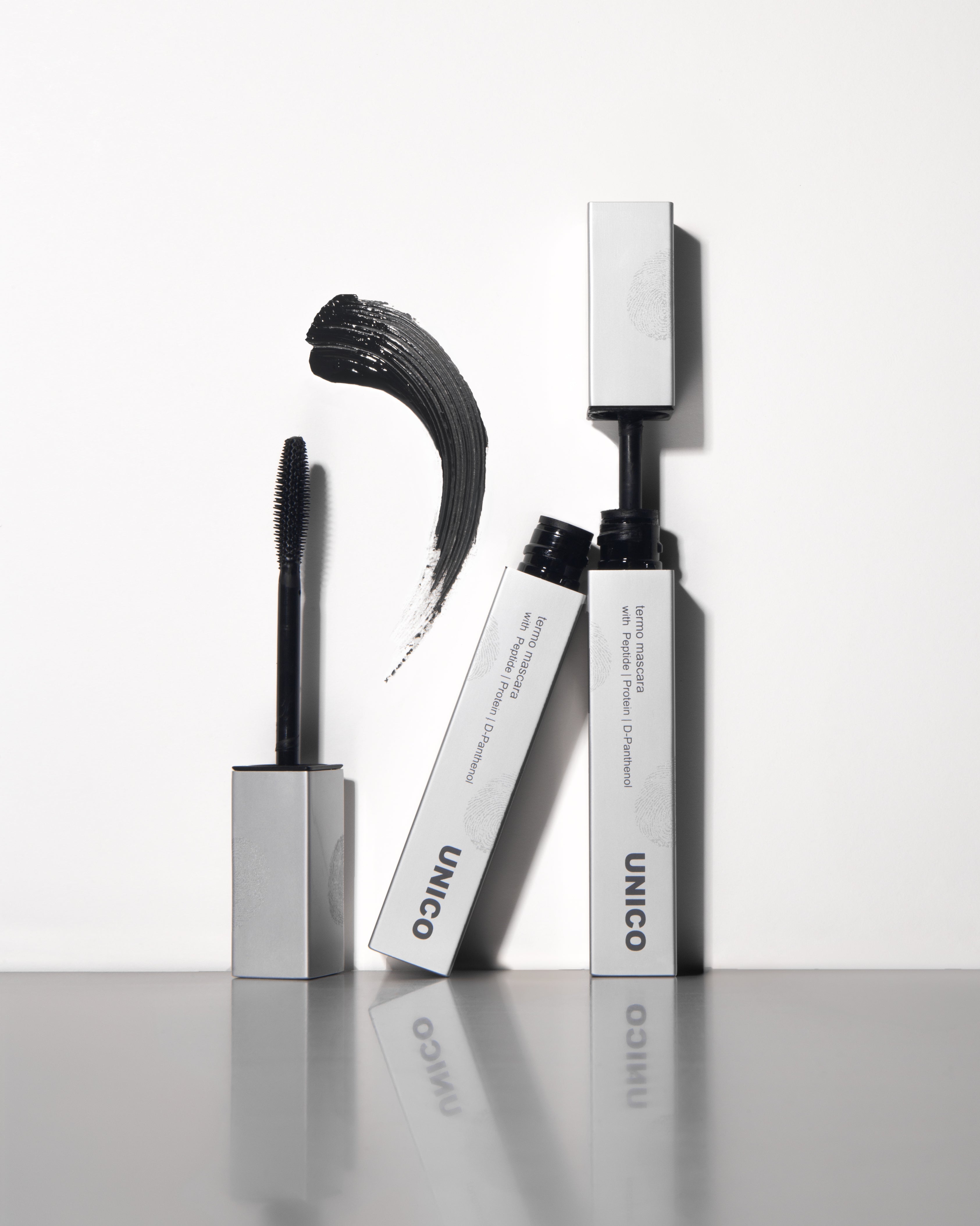 BLACK TERMO MASCARA with peptides – UNICO